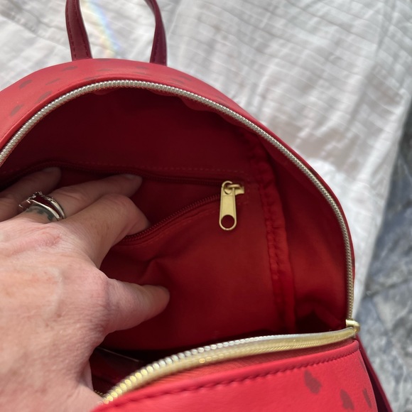 Loungefly | Bags | Snow White Lounge Fly Mini Backpack Brand New | Poshmark